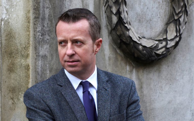 Queen Appoints Fitzwilliam Chief Tim Knox Director Of Royal Collection ...